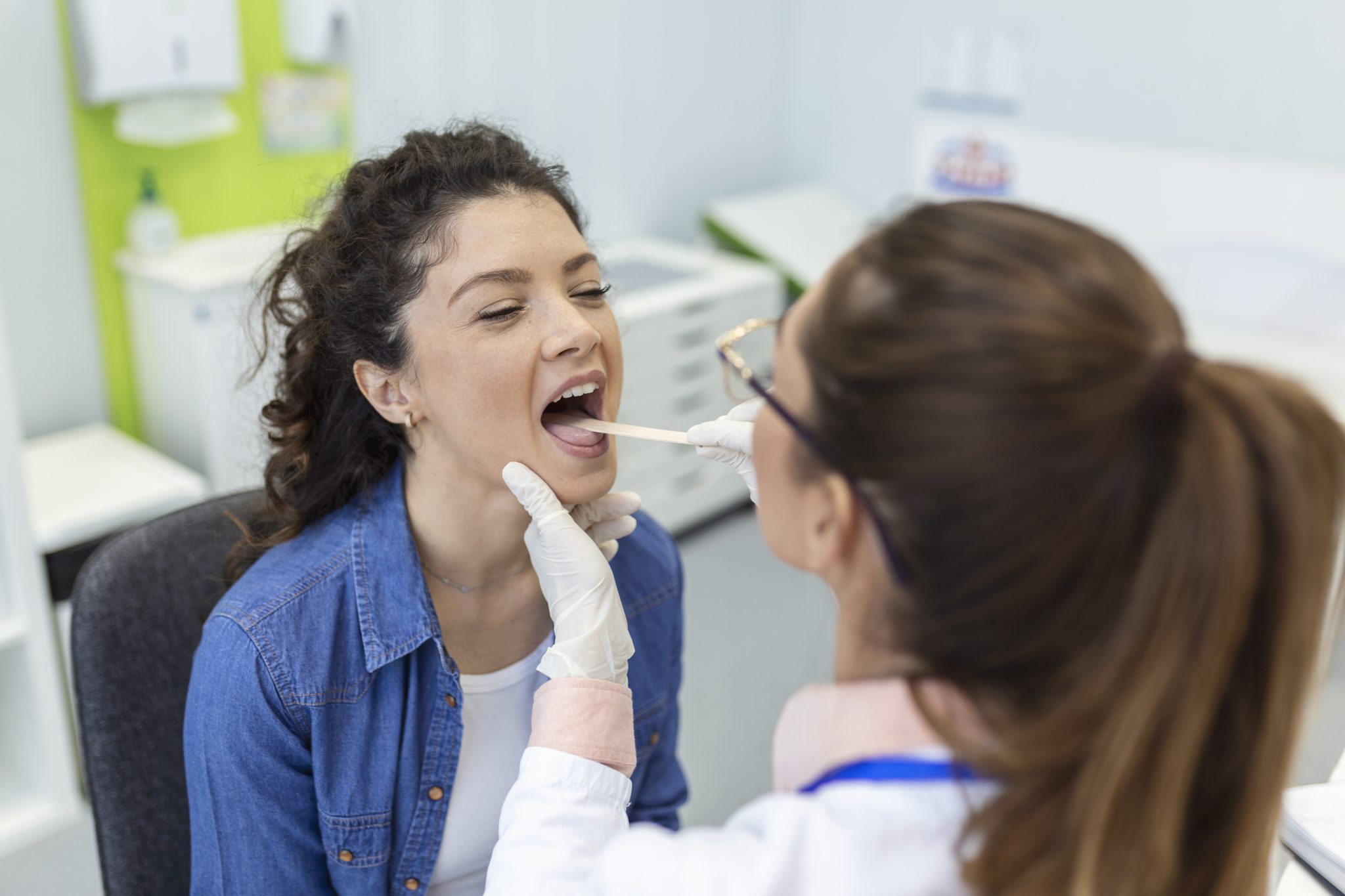 How Oral Cancer Exams Can Detect Problems Early